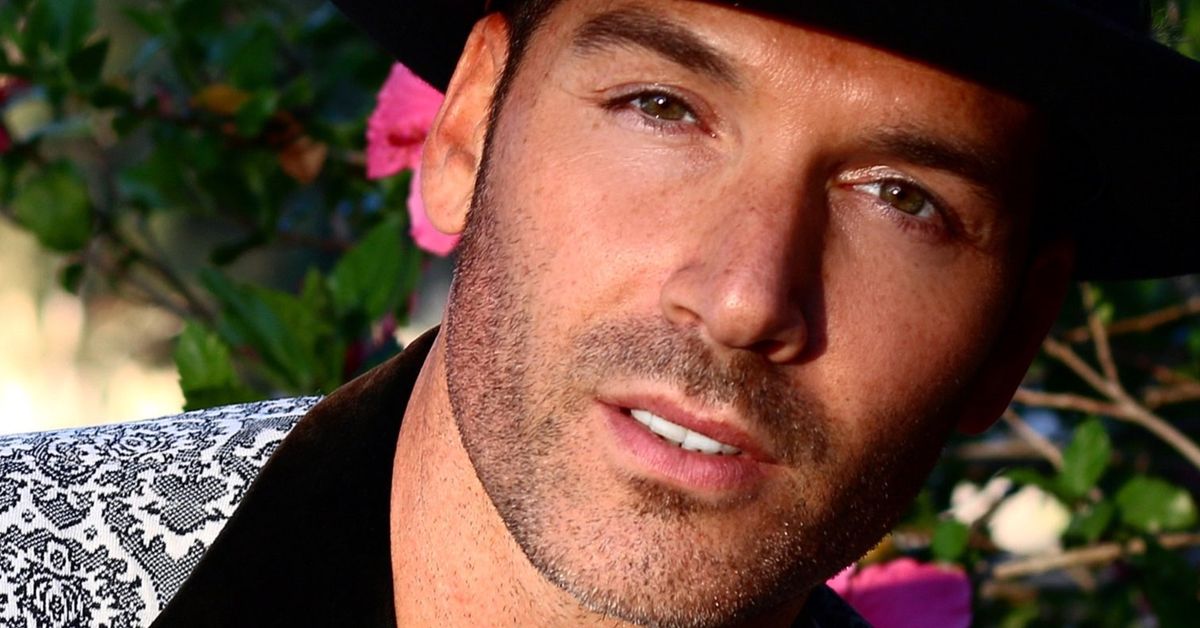 Greg Scott - Singer-Songwriter, Acoustic Pop Artist | Songfinch