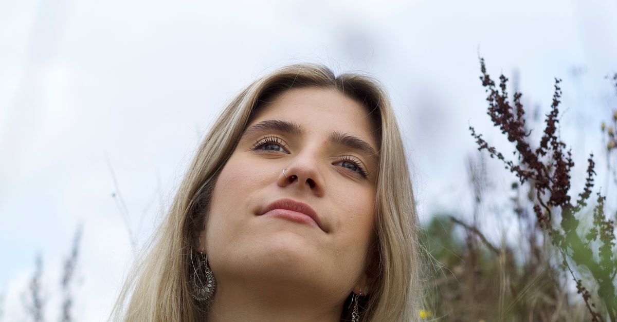 Libby Akerman - Singer-Songwriter, Acoustic Pop Artist | Songfinch