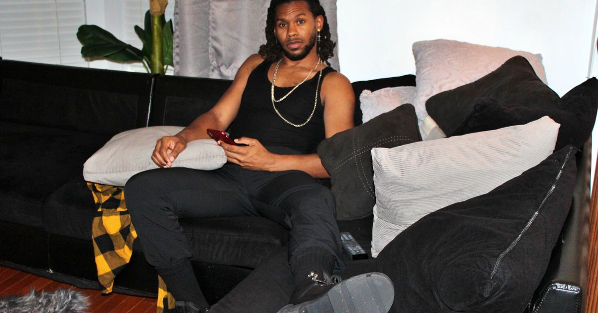 Dom Elias - Singer-Songwriter, R&B Artist | Songfinch