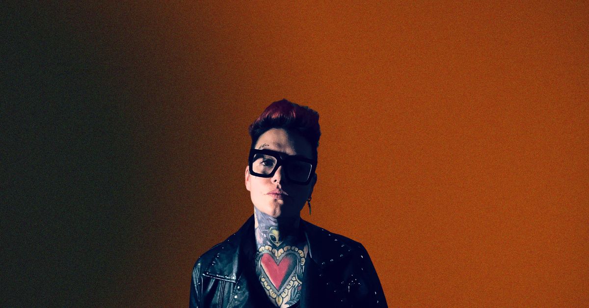 Aimee Francis - Acoustic Pop, Singer-Songwriter Artist | Songfinch